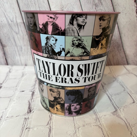 Golden Link | Kitchen | Taylor Swift The Eras Tour Metal Collectable ...